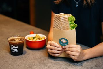 Chebi Webbi store photo