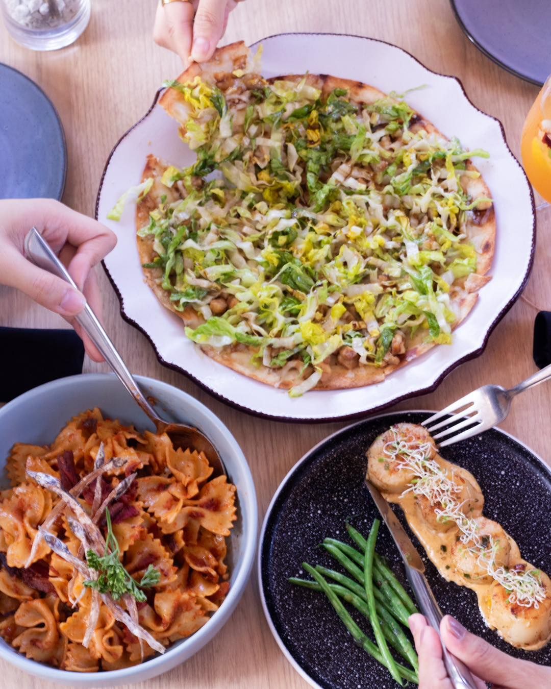 Pat & Pat store photo