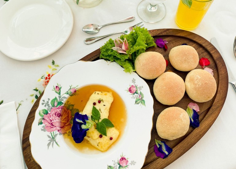 9 Unique Restaurants in Tagaytay To Include In Your Itinerary | Booky