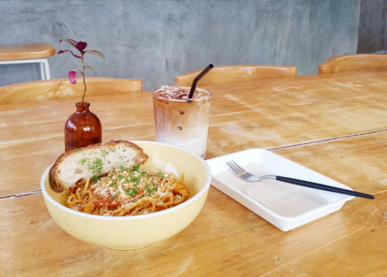 Enjoy Up to 50% Discounts at These Restaurants When You Pay with ...